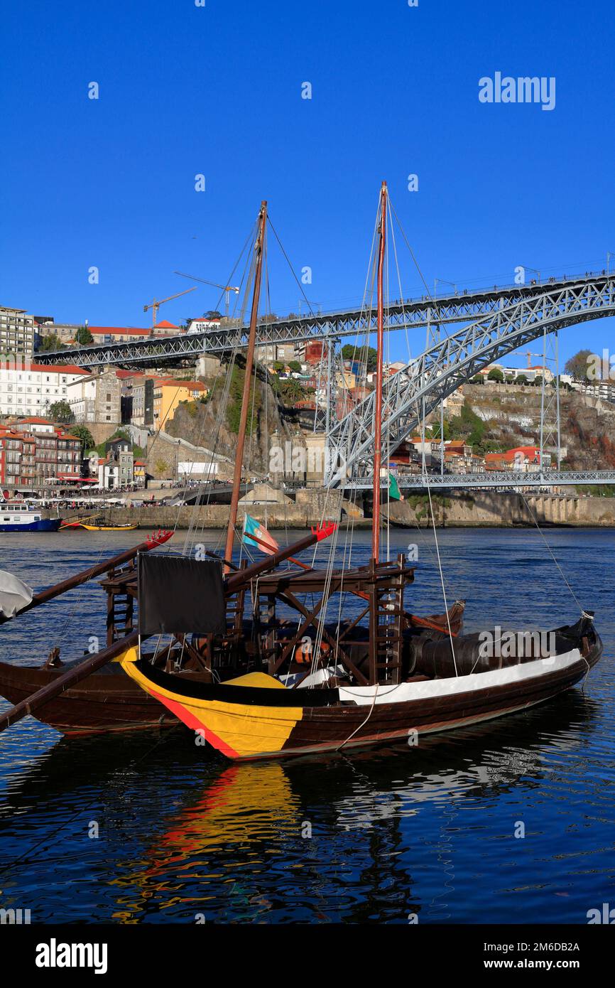Traditional rabelo boats, Porto city skyline, Douro river and and Dom ...