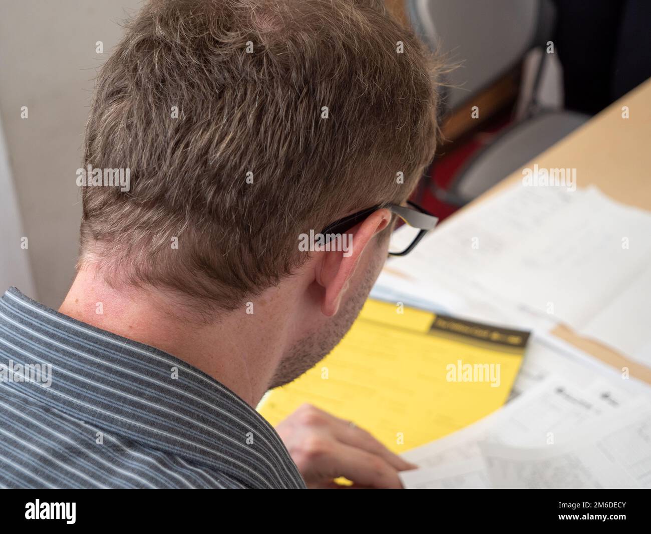 Admin work paper hi-res stock photography and images - Alamy