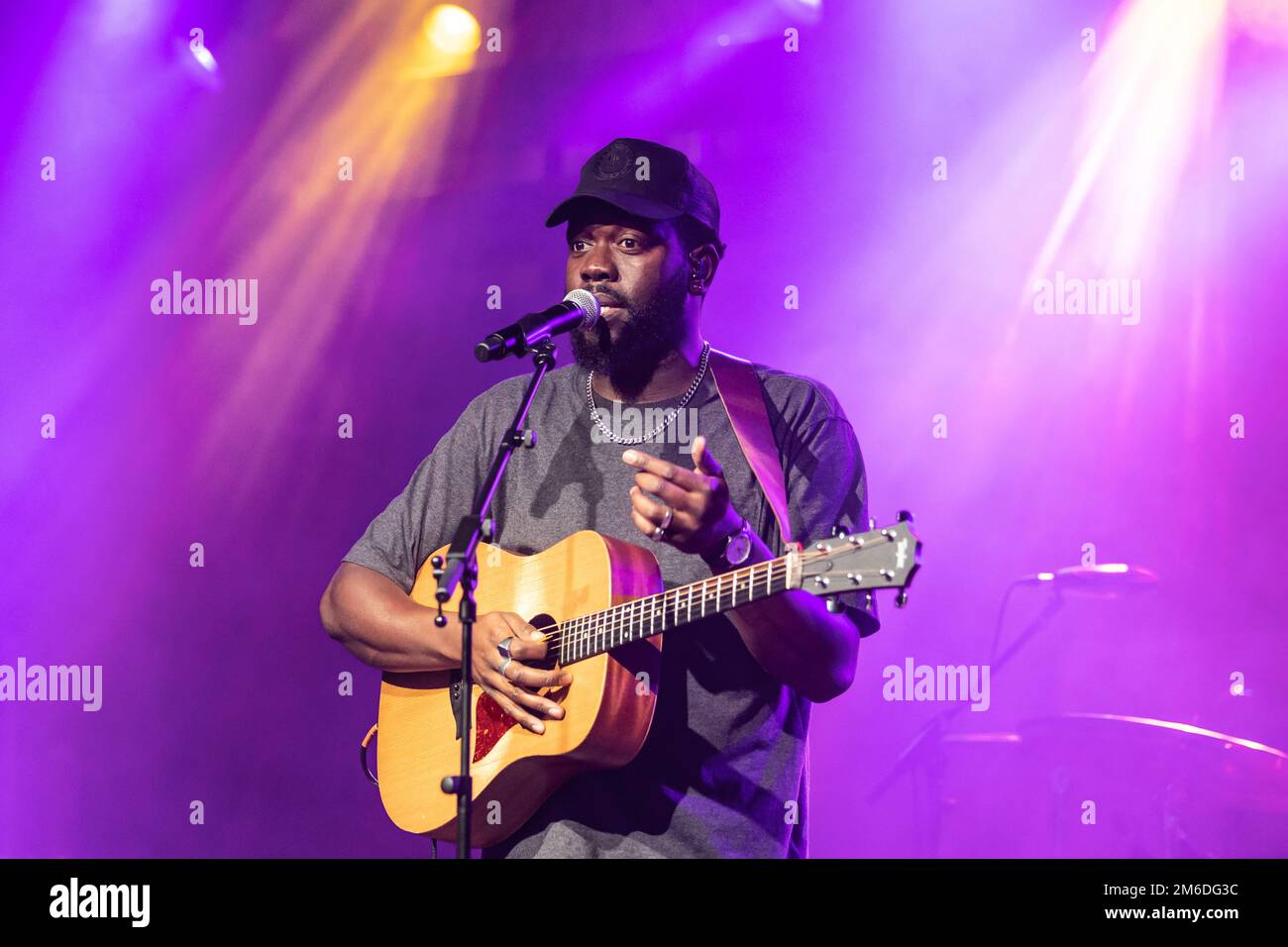 Jake isaac singer hi-res stock photography and images - Alamy
