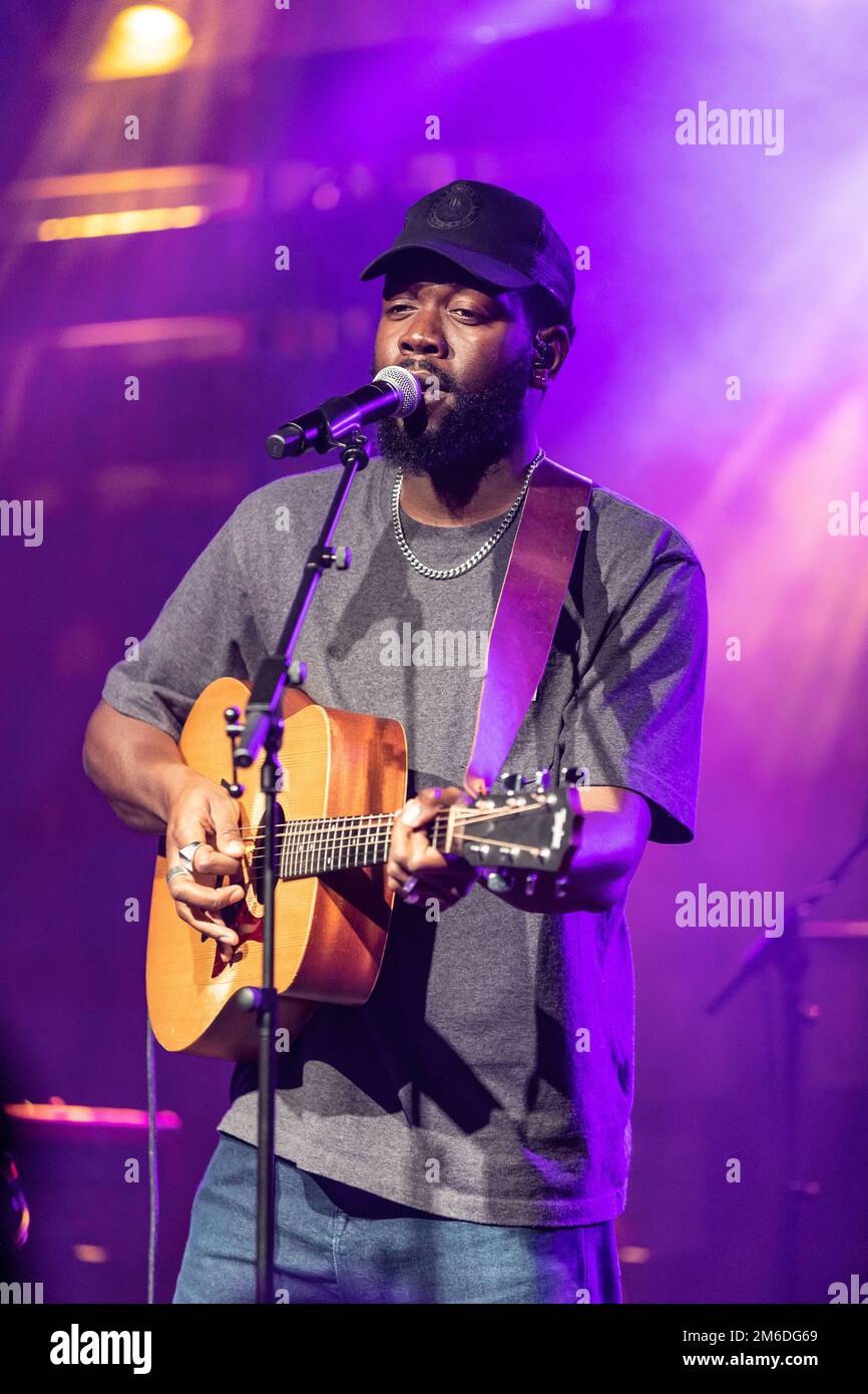 Isaac singer hi-res stock photography and images - Alamy