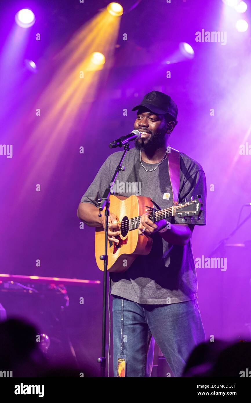 Jake isaac singer hi-res stock photography and images - Alamy