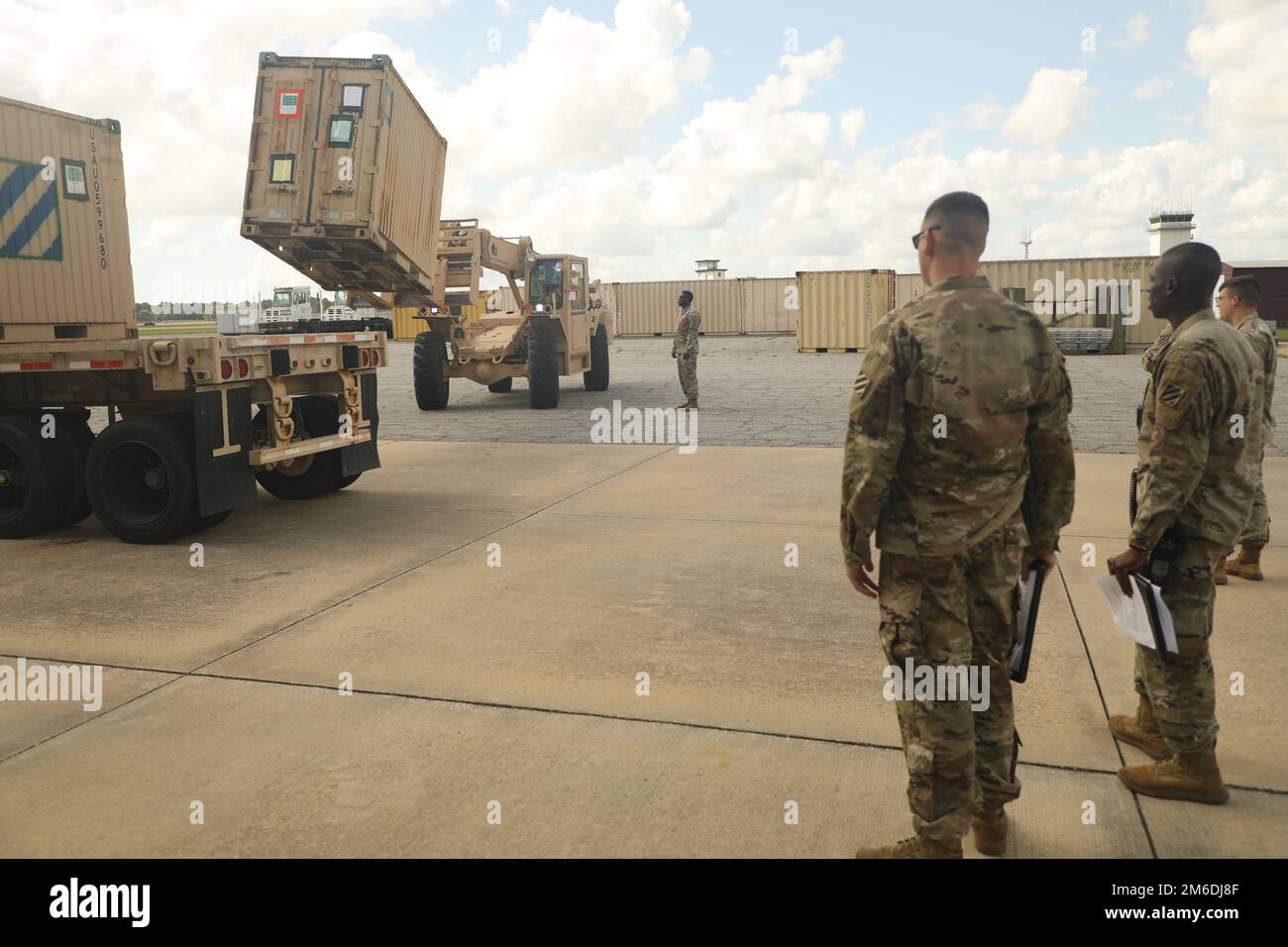 Soldiers assigned to the 258th Movement Control Team, Division ...