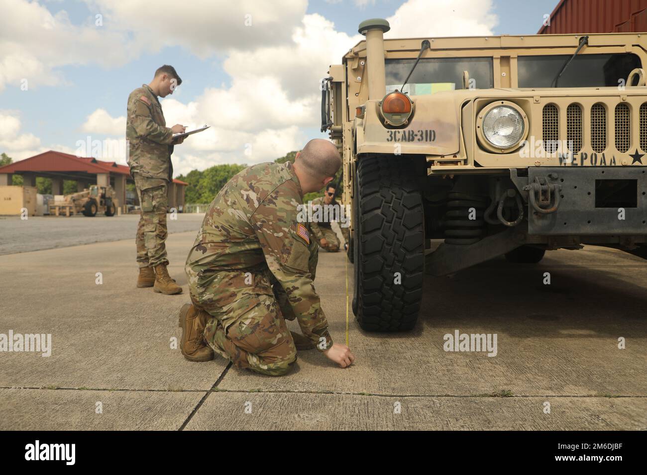 Soldiers assigned to the 258th Movement Control Team, Division ...