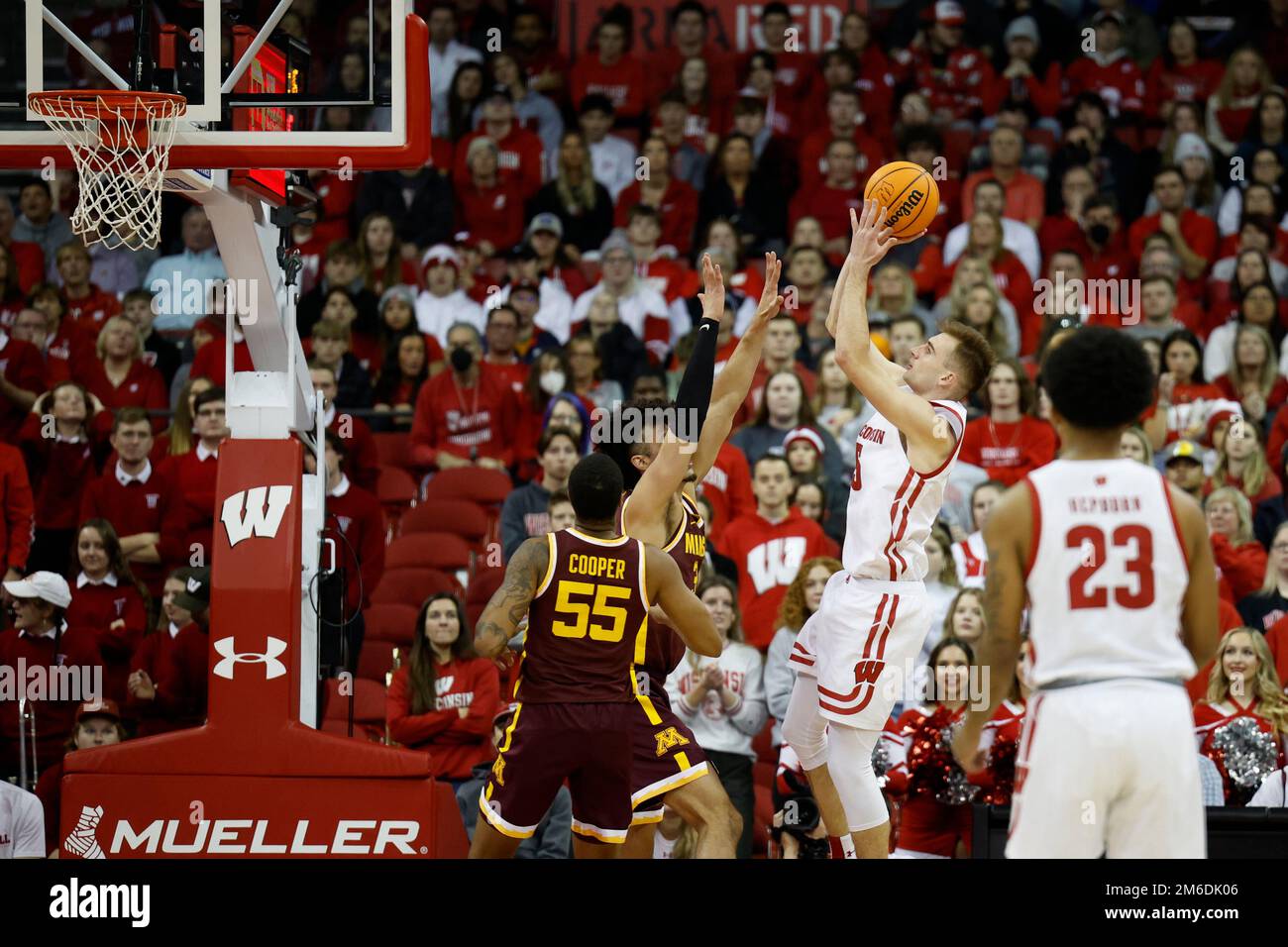 Madison, WI, USA. 3rd Jan, 2023. Wisconsin Badgers forward Tyler Wahl ...