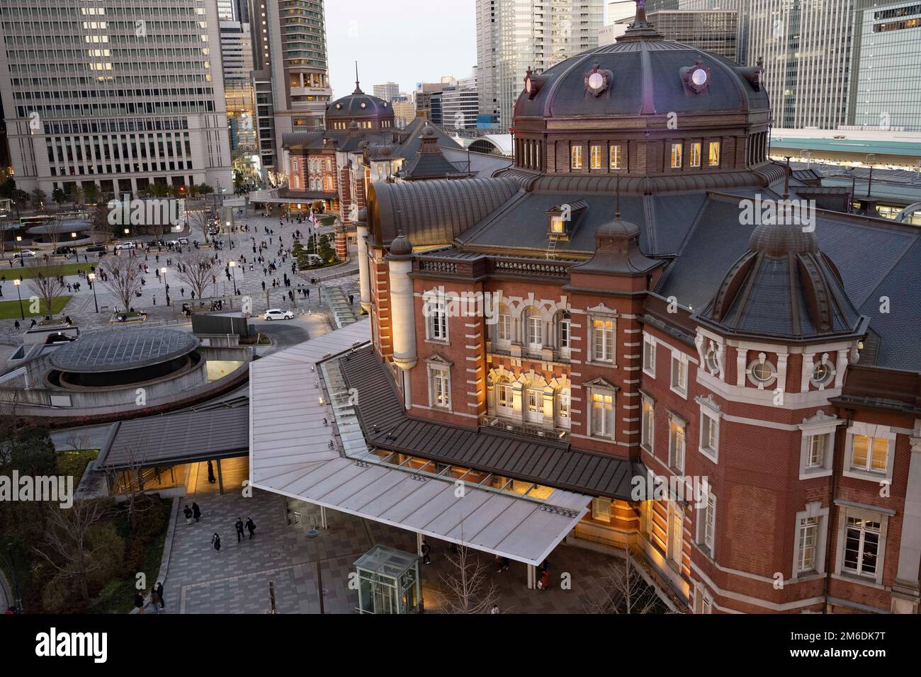 Tokyo, Japan. 3rd Jan, 2023. Tokyo Station (æ ±äº¬é§…), the central ...