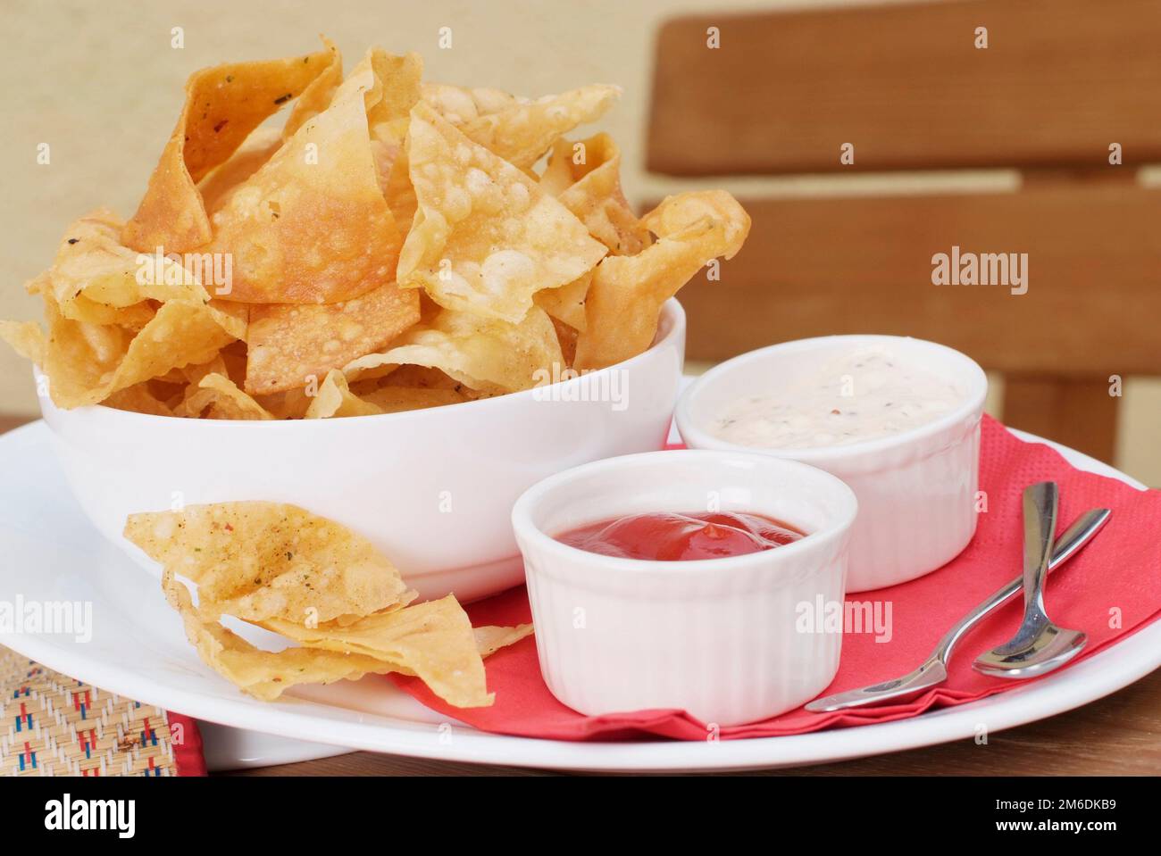 Close up potato chips in a bowl Stock Photo - Alamy
