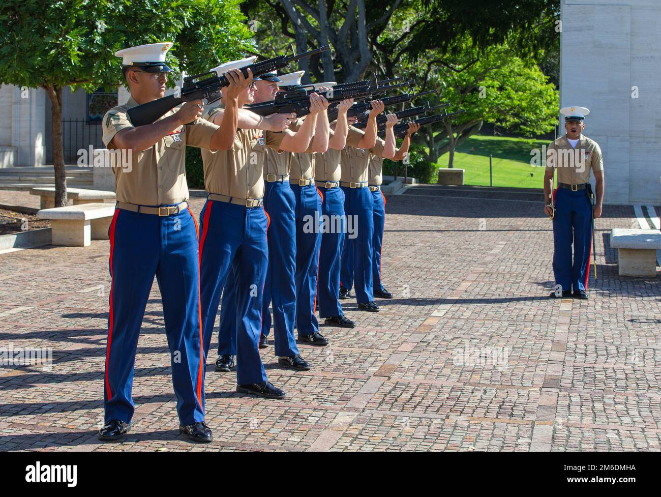 A U.S. Marine Corps rifle detail with Combat Logistics Battalion-3 ...