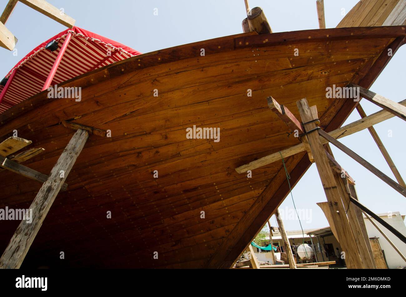 Sur oman dhow hi-res stock photography and images - Alamy