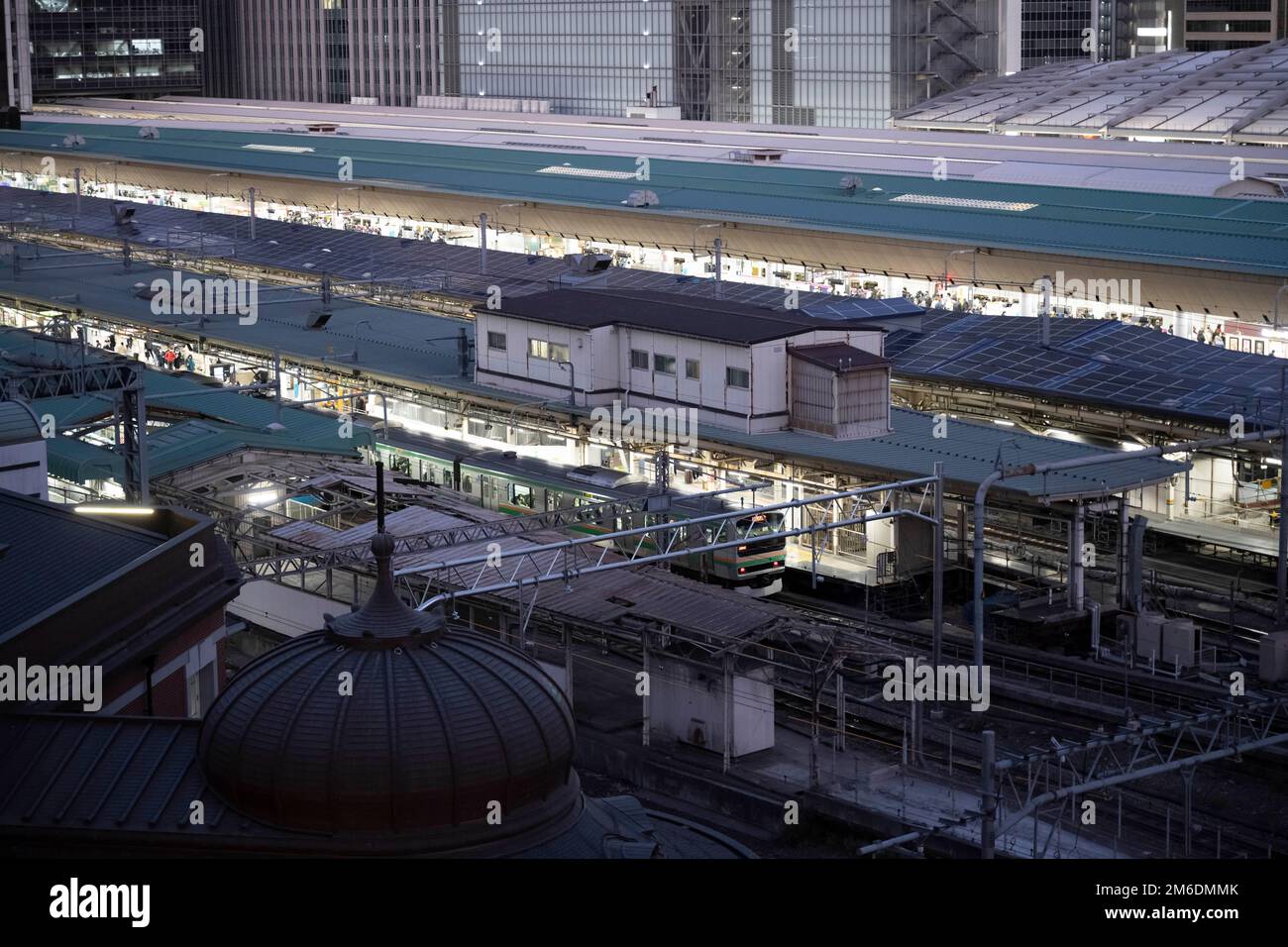 Tokyo, Japan. 3rd Jan, 2023. Tokyo Station (æ ±äº¬é§…), the central ...