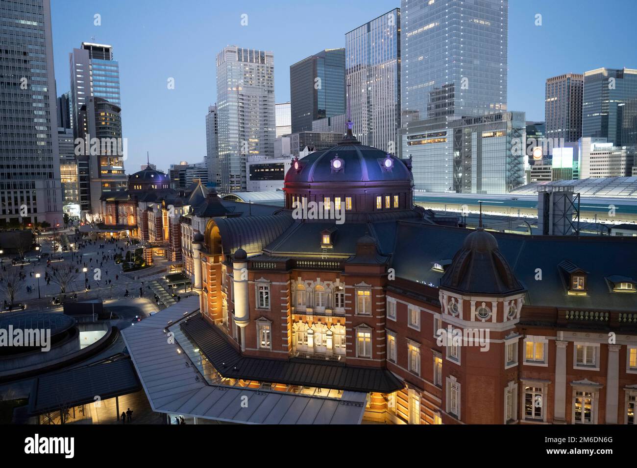 Tokyo, Japan. 3rd Jan, 2023. Tokyo Station (æ ±äº¬é§…), the central ...