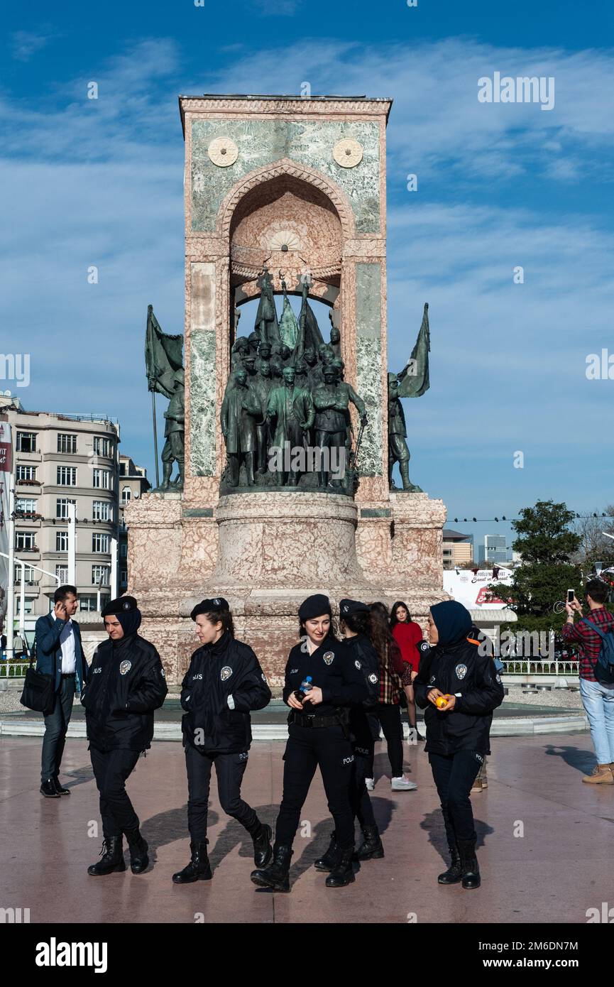 Turkish female police with and without hijab Taksim square, Istiklal ...