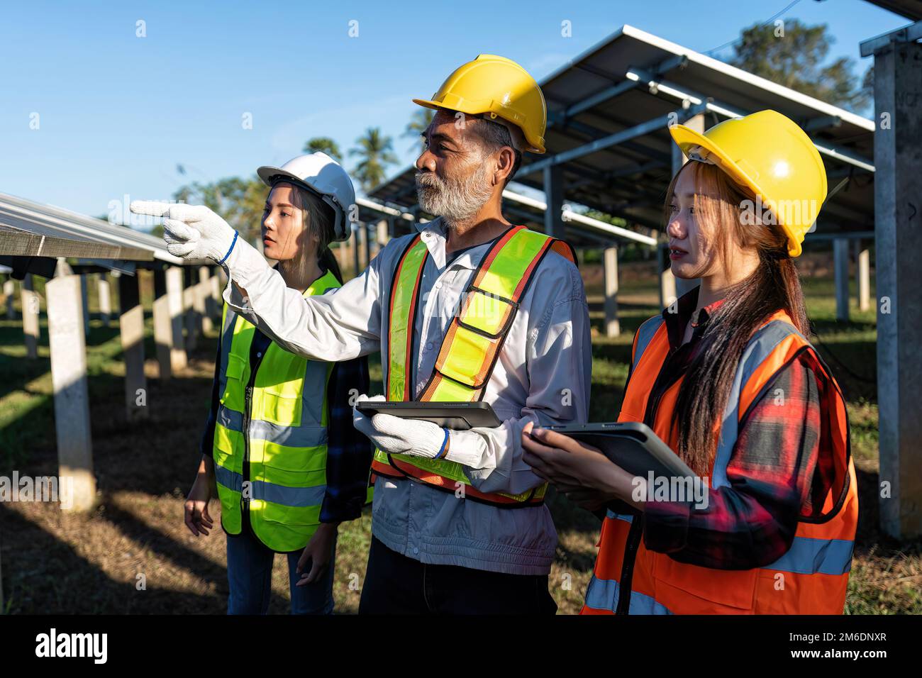 Energy explain hi-res stock photography and images - Alamy