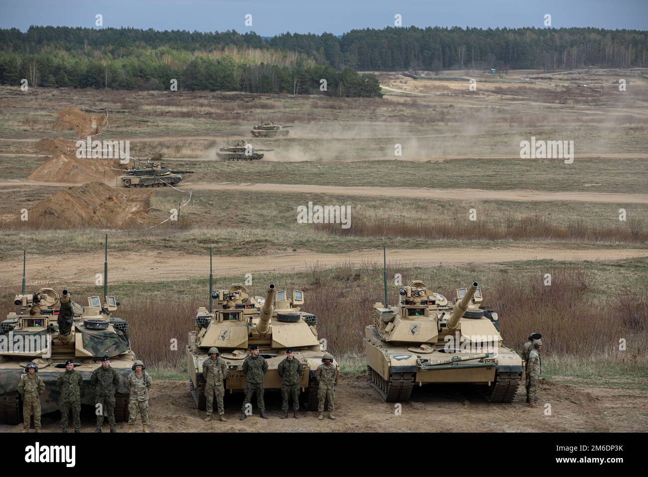 Polish and U.S. Soldiers from 2nd Battalion, 34th Armored Regiment, 1st ...