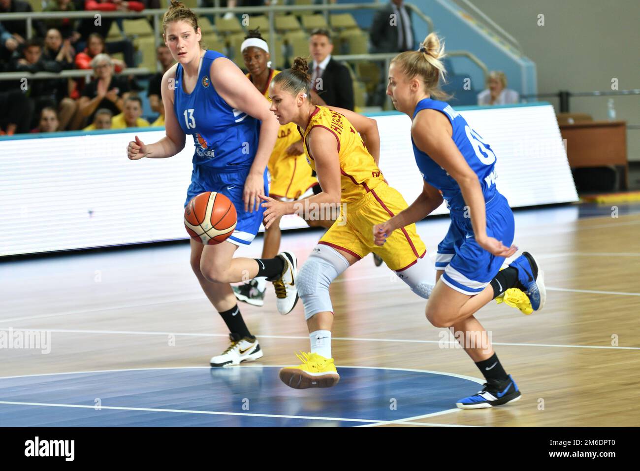 Russian woman in competition hi-res stock photography and images - Alamy