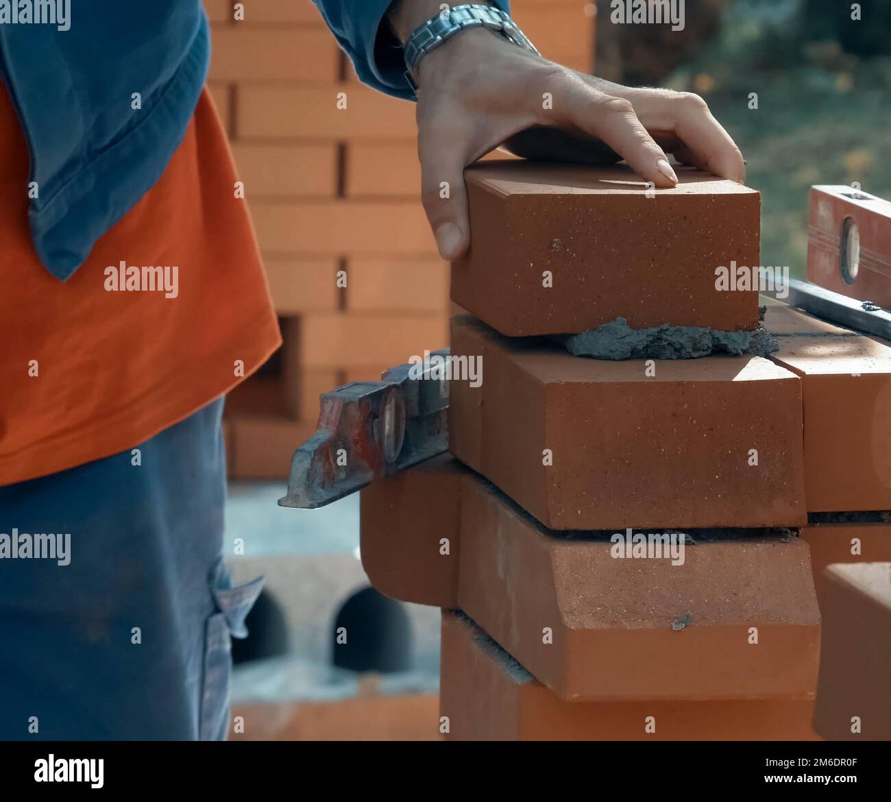 Brick layer person hi-res stock photography and images - Alamy