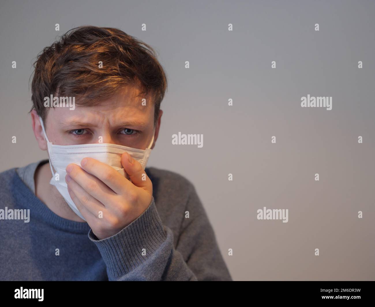 Man wearing a mask hi-res stock photography and images - Alamy