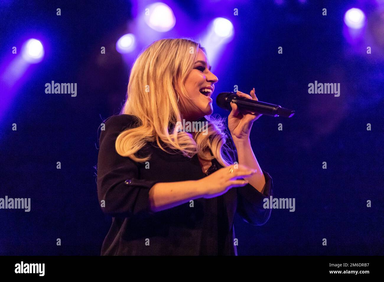 Carole curty hi-res stock photography and images - Alamy