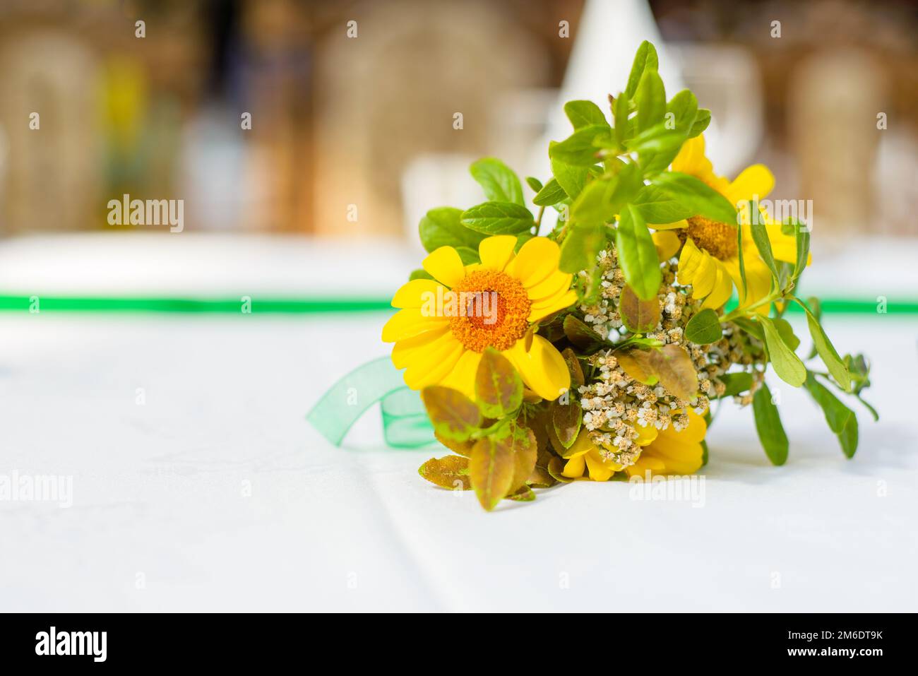 Flower composition wedding bouquet hi-res stock photography and images ...