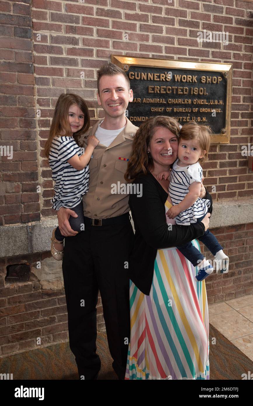 E6 pinning ceremony hi-res stock photography and images - Alamy