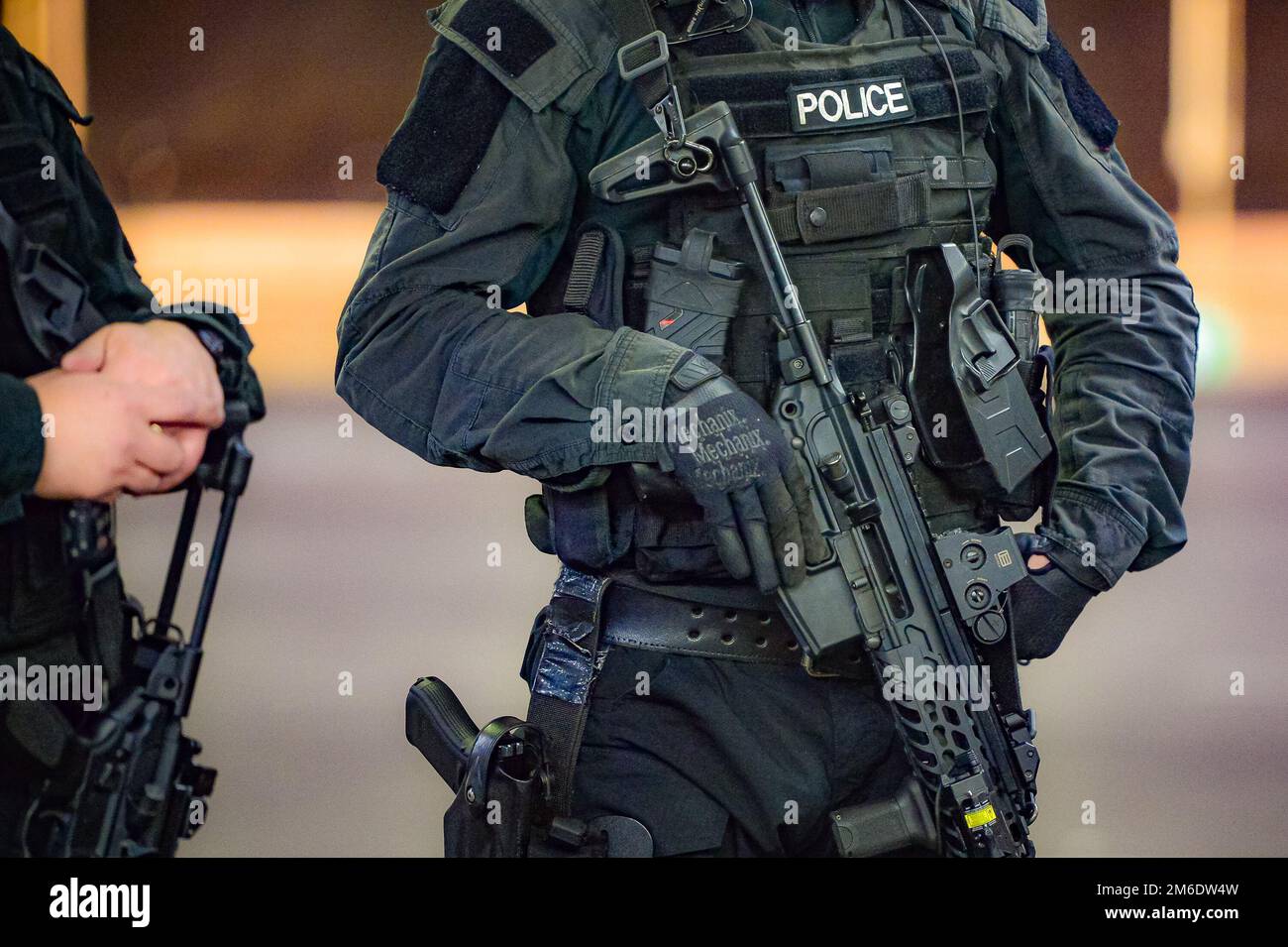 Police shooting unarmed and file photo hi-res stock photography and ...