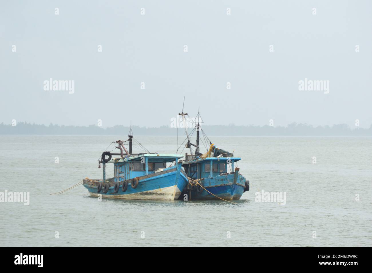 Explosions fishing boat Stock Photo - Alamy