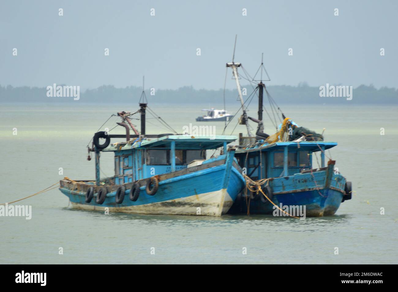 Explosions fishing boat Stock Photo - Alamy