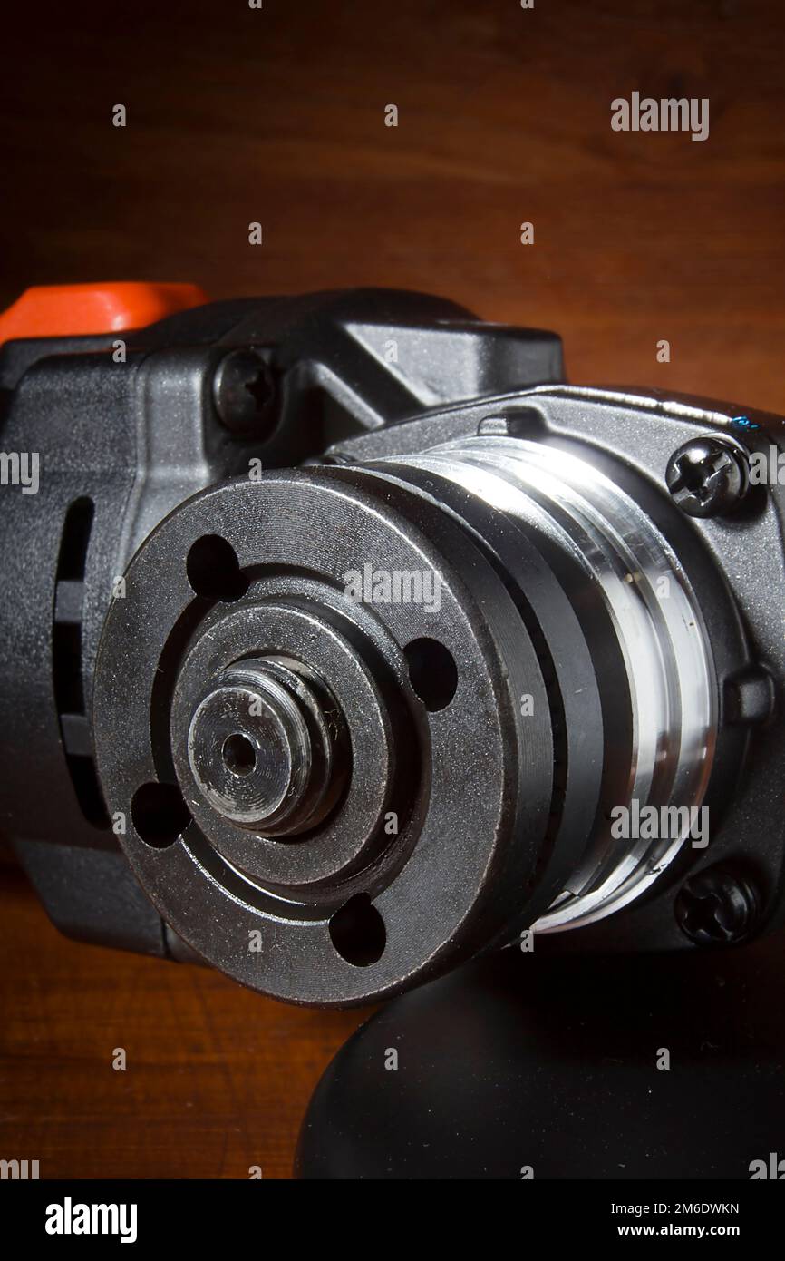 Worker cutting steel angle grinder hi-res stock photography and images ...