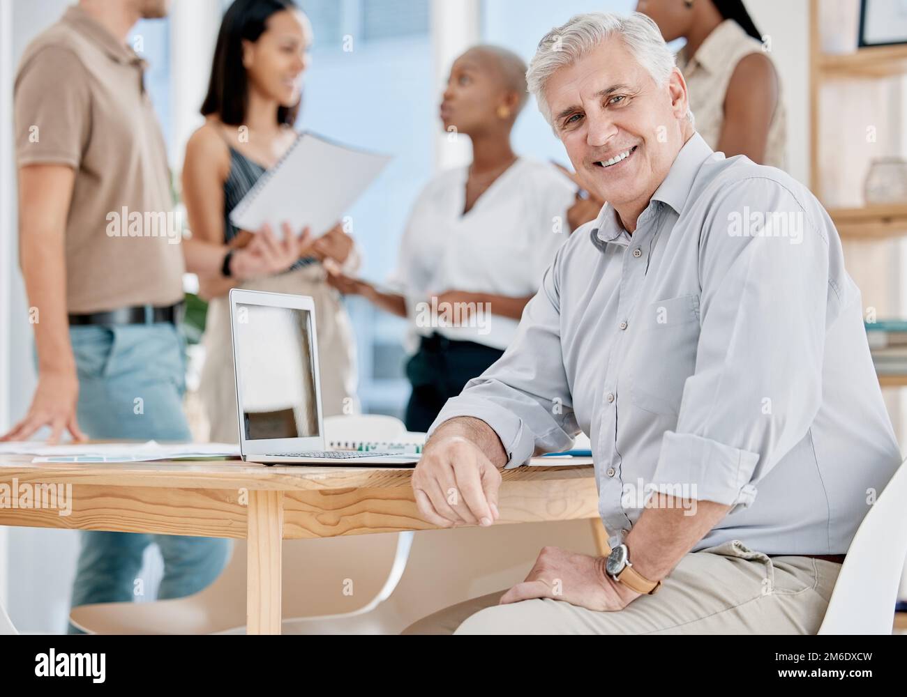 Senior management team hi-res stock photography and images - Alamy