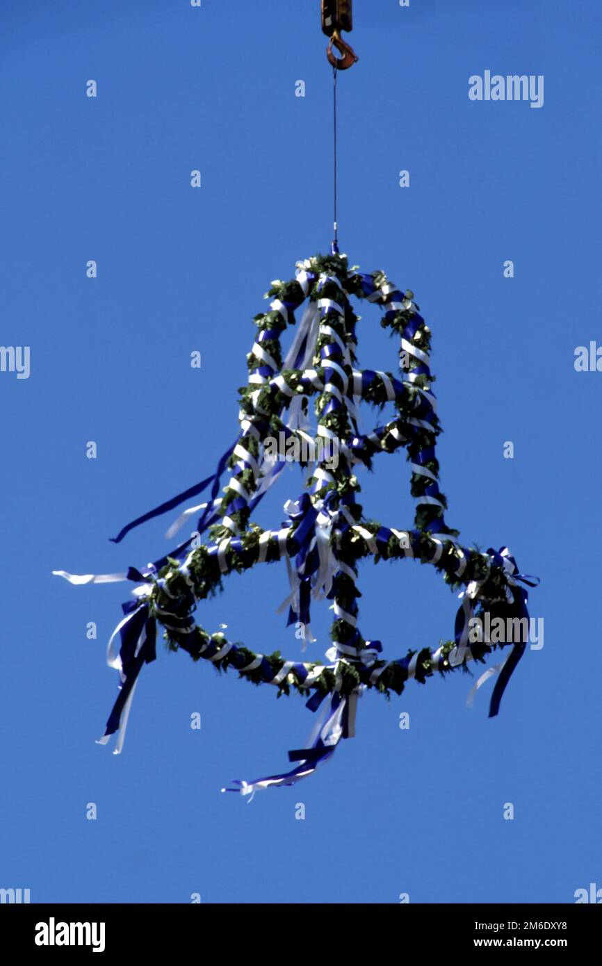 Topping-out wreath, topping-out ceremony Stock Photo - Alamy