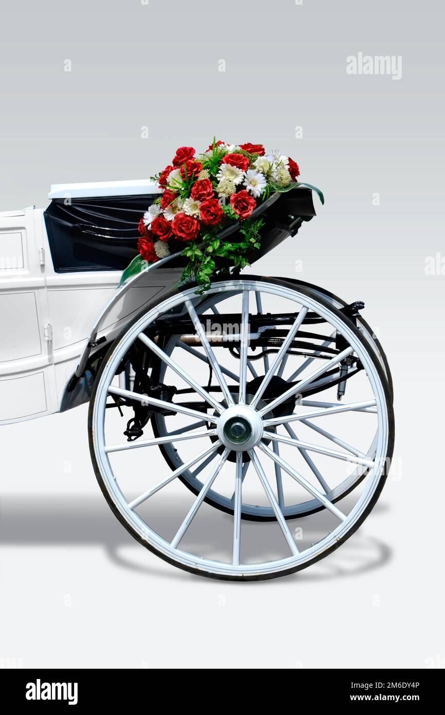 White wedding carriage Stock Photo - Alamy