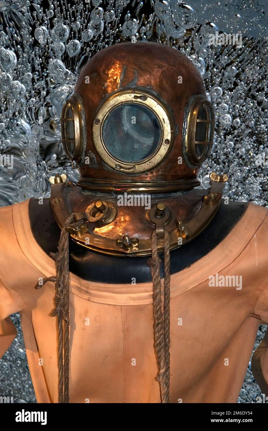Diving suit hi-res stock photography and images - Alamy