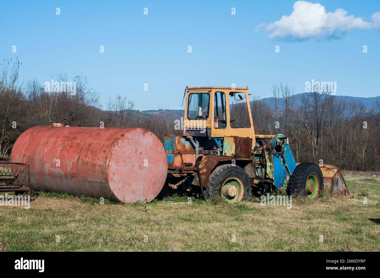 Vintage heavy duty farm hi-res stock photography and images - Alamy