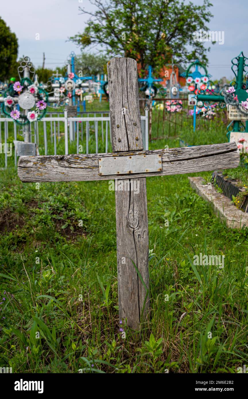 Old wood cross at cemetery Stock Photo - Alamy