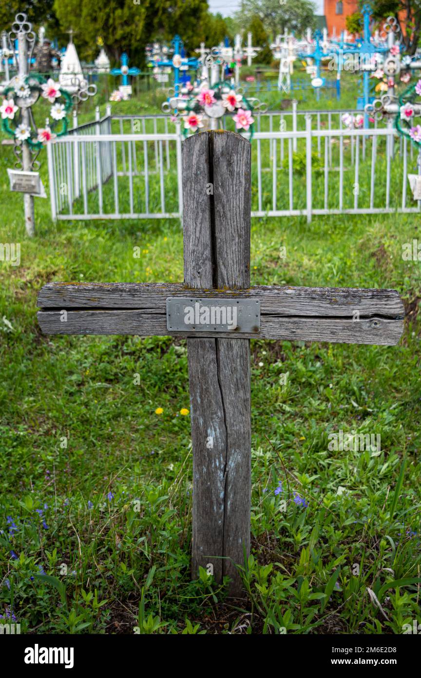 Old wood cross at cemetery Stock Photo - Alamy