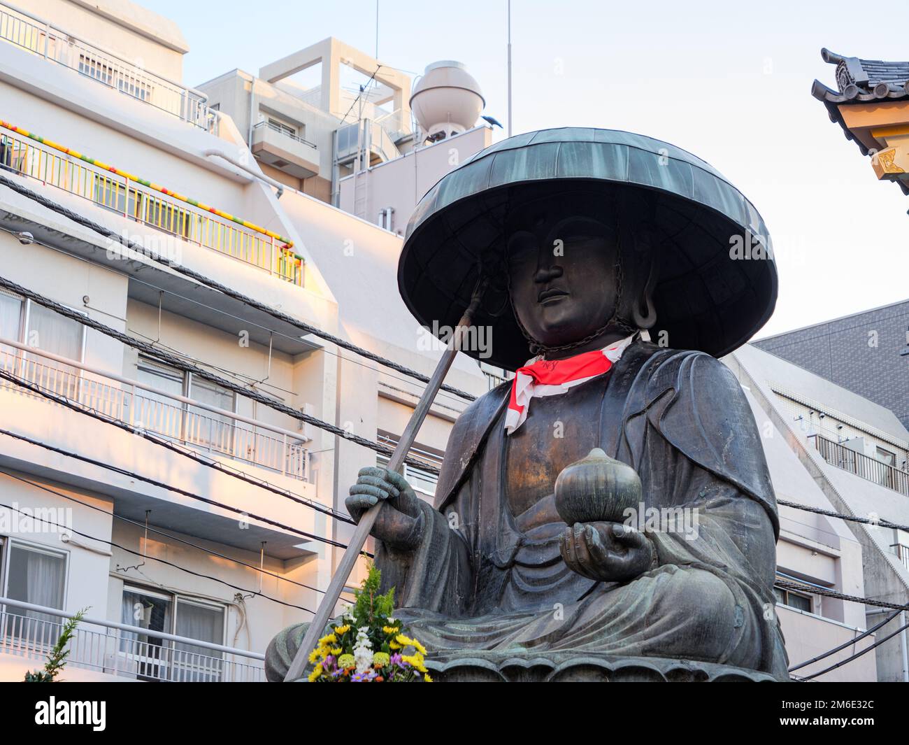 Tokyo, Japan - 18 11 19: The large Buddha statue sat in Sugamo shrine ...