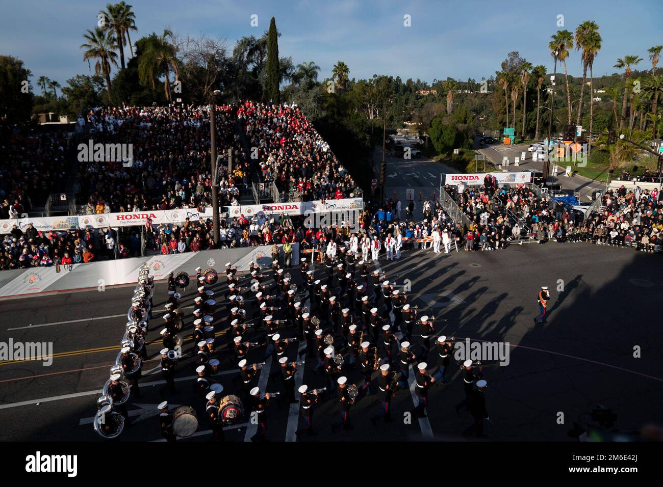 134th rose parade hi-res stock photography and images - Alamy