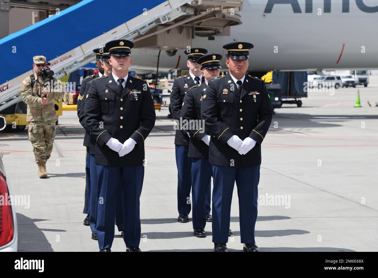 Cpl david milano hi-res stock photography and images - Alamy