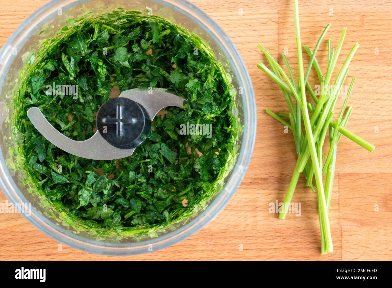 How To Finely Cut Parsley