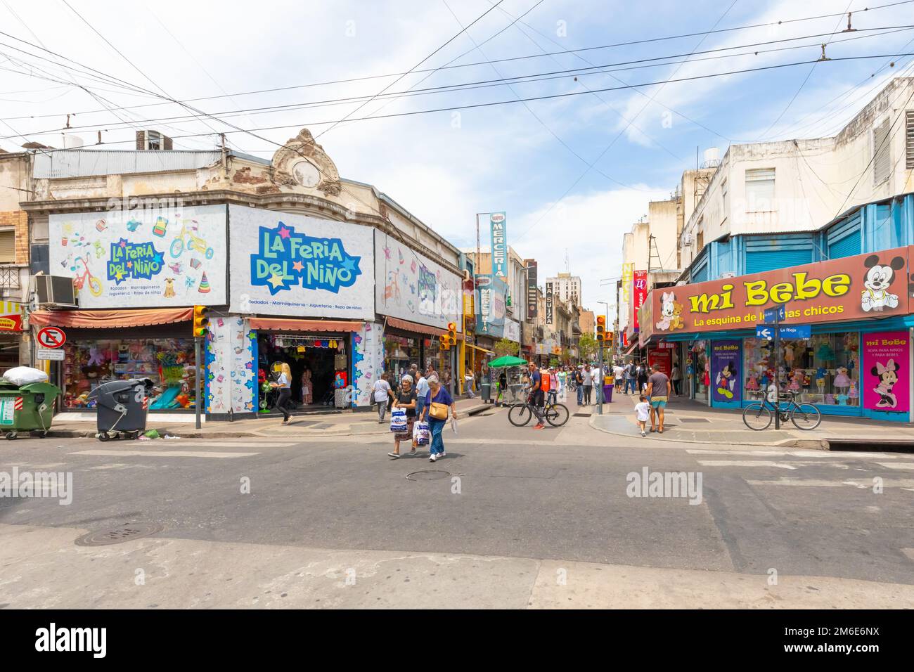 Street central argentina cordoba hi-res stock photography and images ...