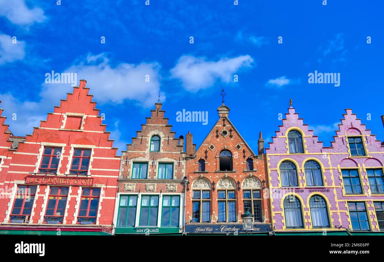 The historical city center and Market Square (Markt) in Bruges (Brugge ...