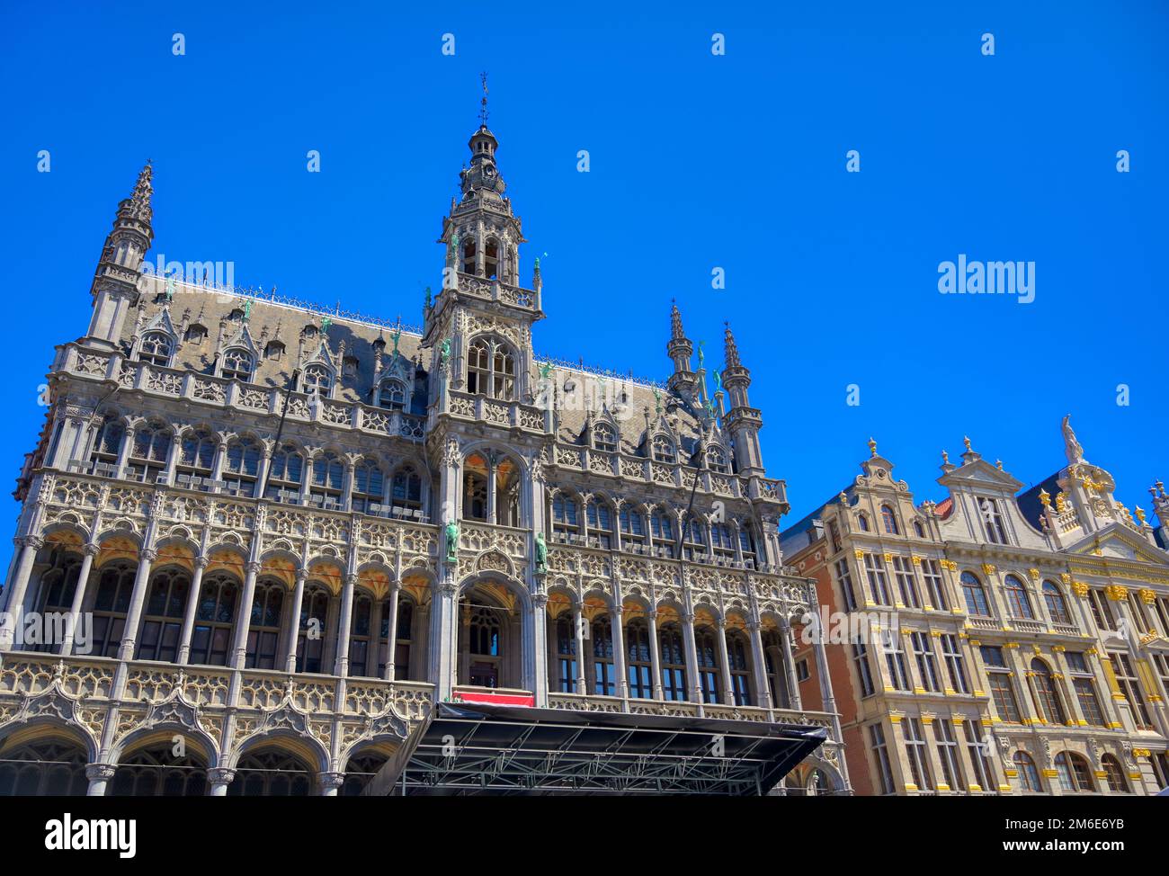 Buildings and architecture in the Grand Place in Brussels Stock Photo ...