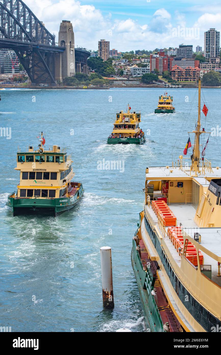Sydney Ferry Scarborough reversing out of Circular Quay forms a line ...