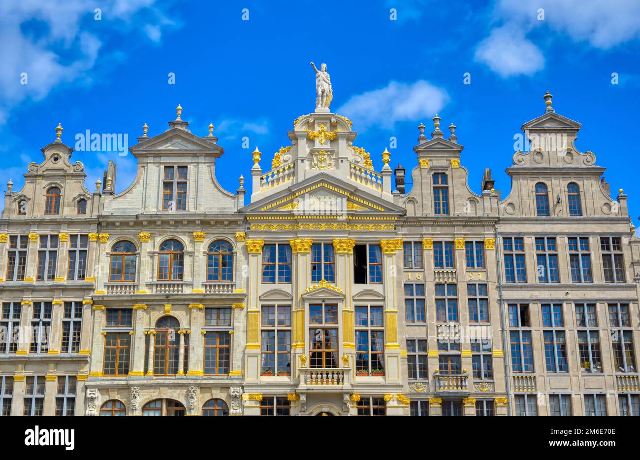 Old grand architecture hi-res stock photography and images - Alamy