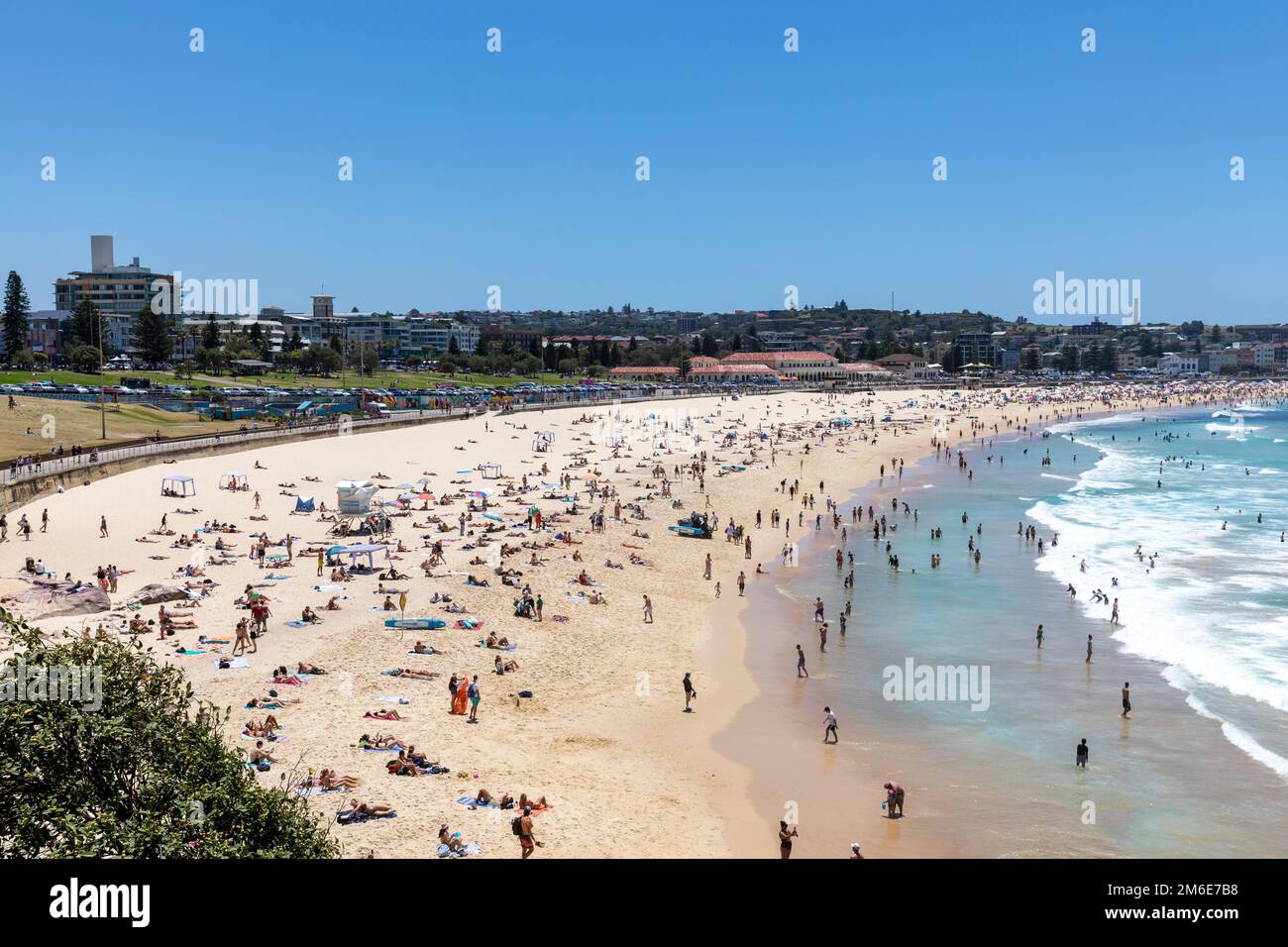 Summer 2023, Bondi Beach Sydney on a clear blue sky summers day, packed ...