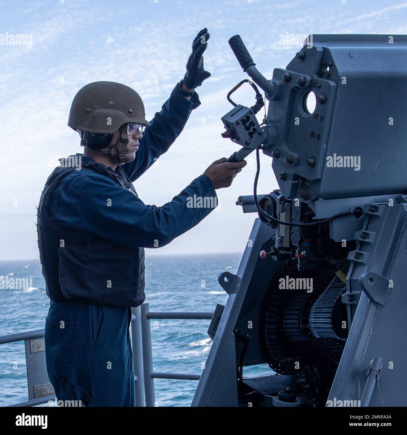 220426-N-TF178-1079 PACIFIC OCEAN (Apr. 26, 2022) – Gunner’s Mate 2nd ...