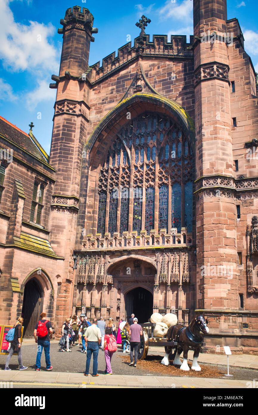 Chester britain hi-res stock photography and images - Alamy