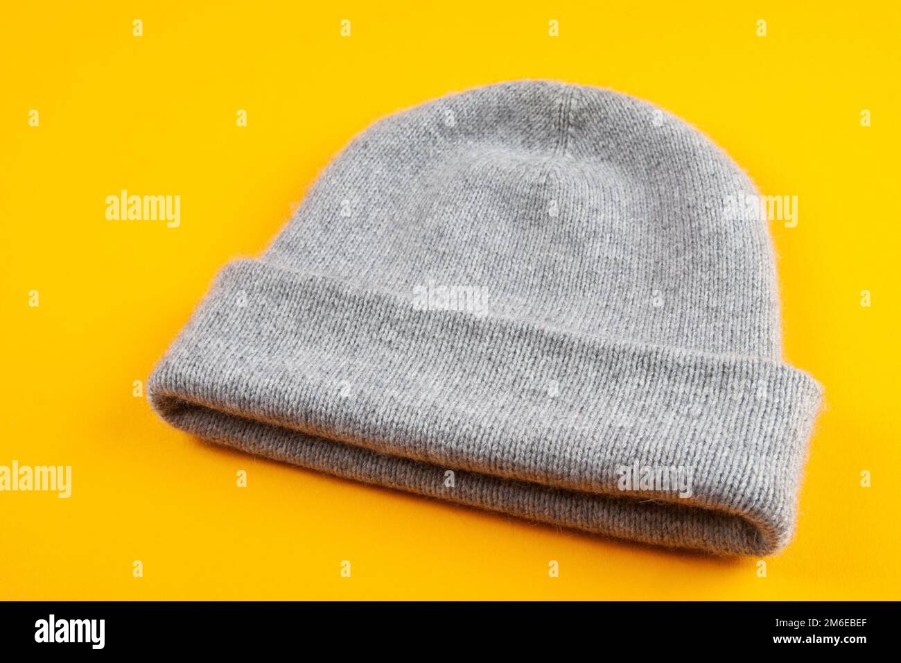 Double knit wool cap hi-res stock photography and images - Alamy