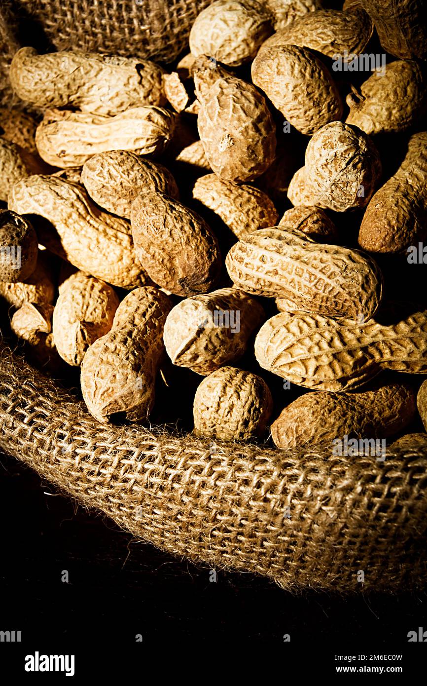Peanuts in husks hi-res stock photography and images - Alamy
