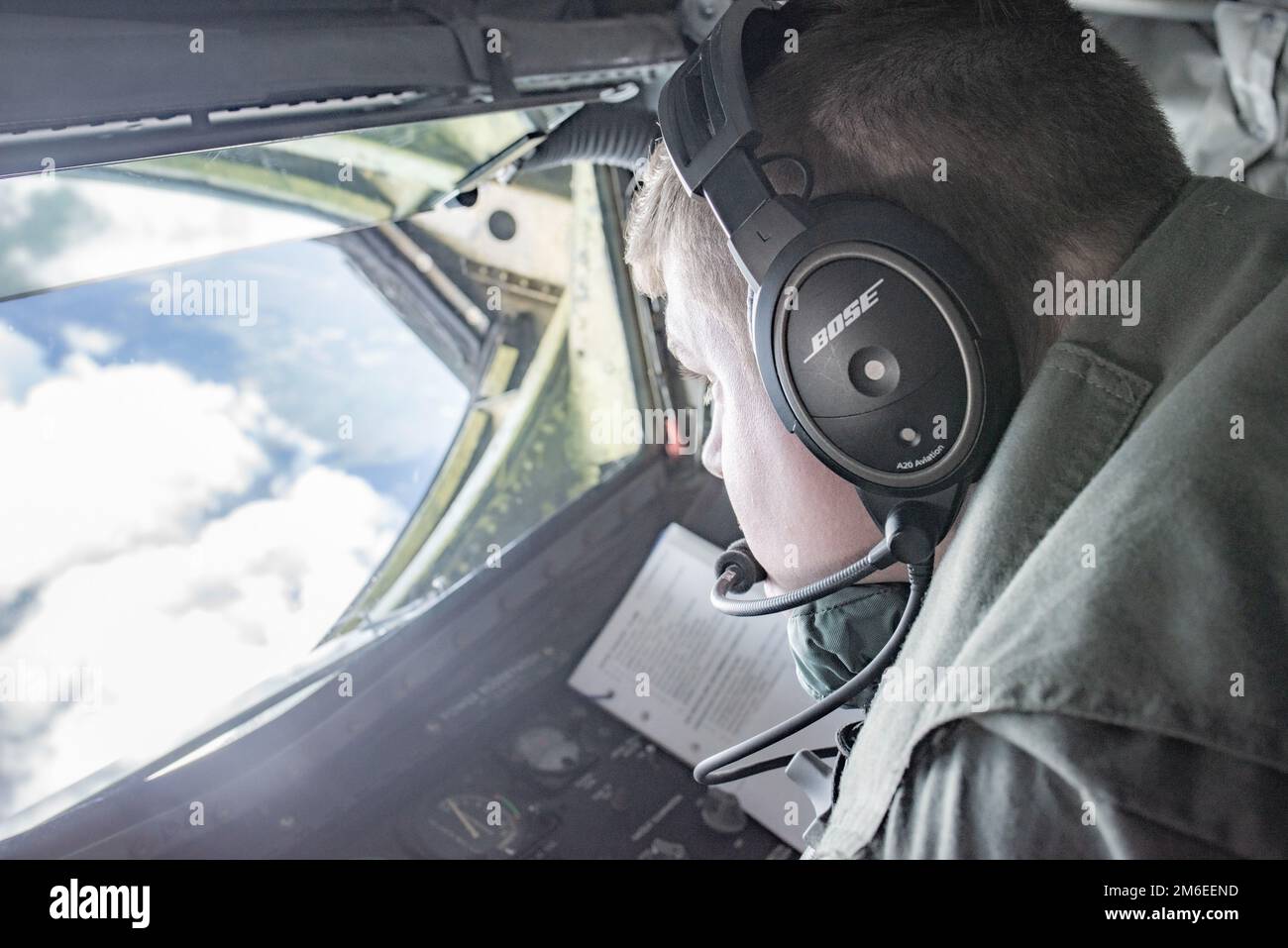 Ac 130 gunship hi-res stock photography and images - Alamy