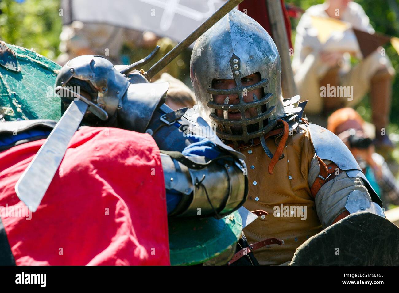 Medieval tournament armour hi-res stock photography and images - Alamy